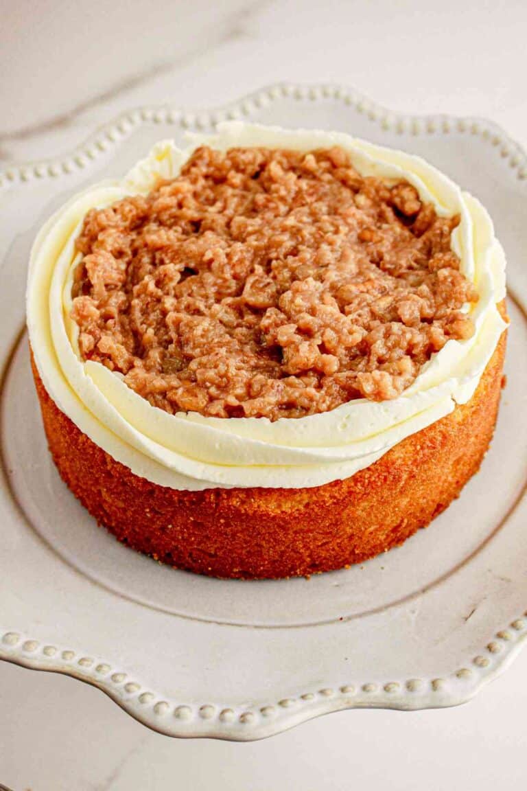 Layered Pecan Pie Cake - Popular Recipes